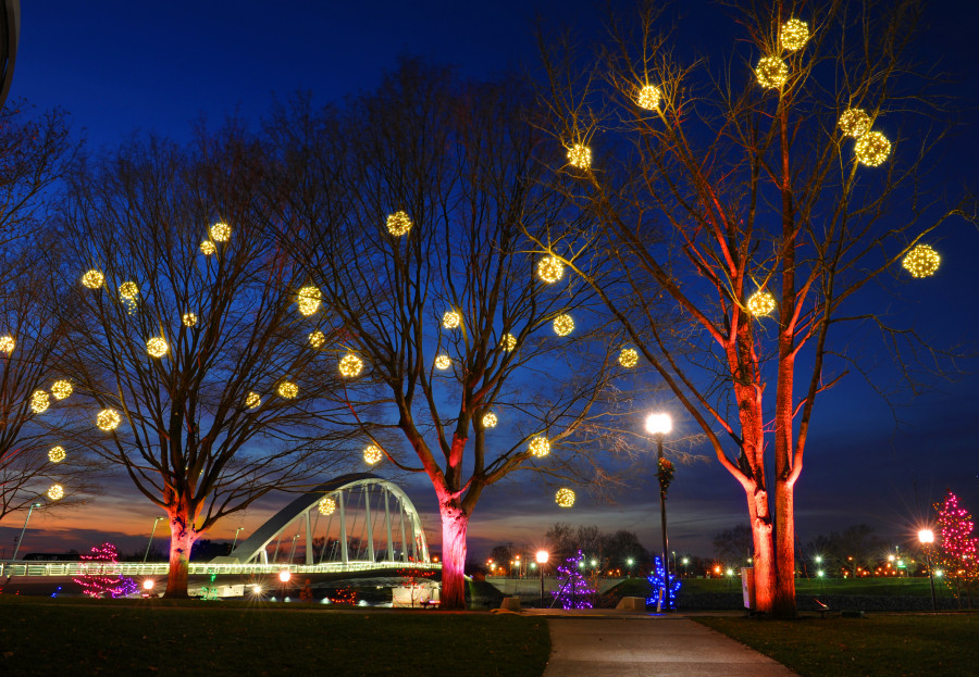 Columbus Holiday Light Displays - Haven Home Realty